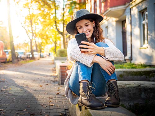 Best Cell Phone Deals in Canada: May 2021 | WhistleOut