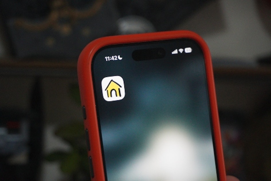 Fido Review: Good 4G Services Don't Cut It in 2026 | WhistleOut